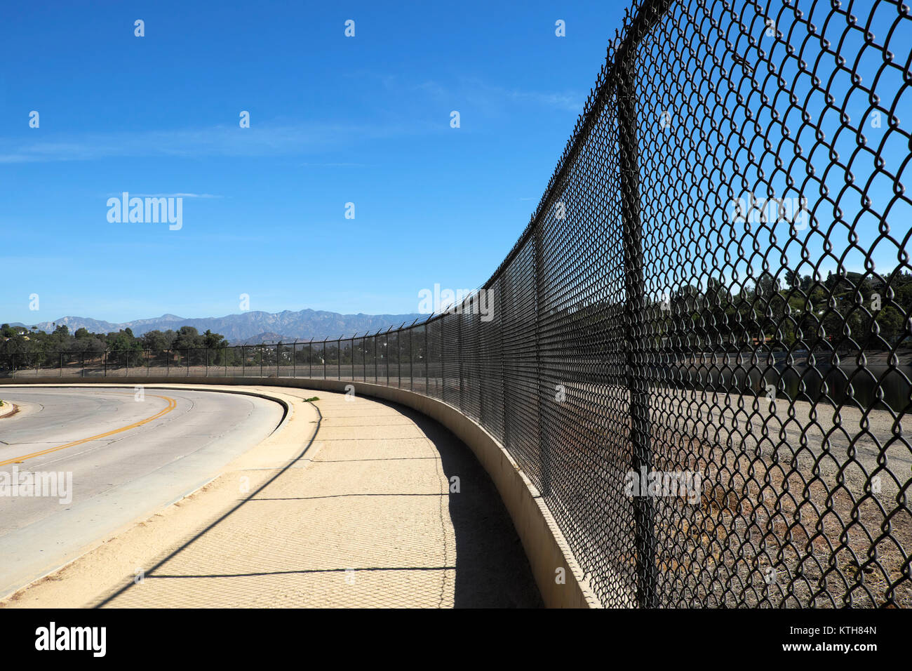 Silver fence hi-res stock photography and images - Alamy