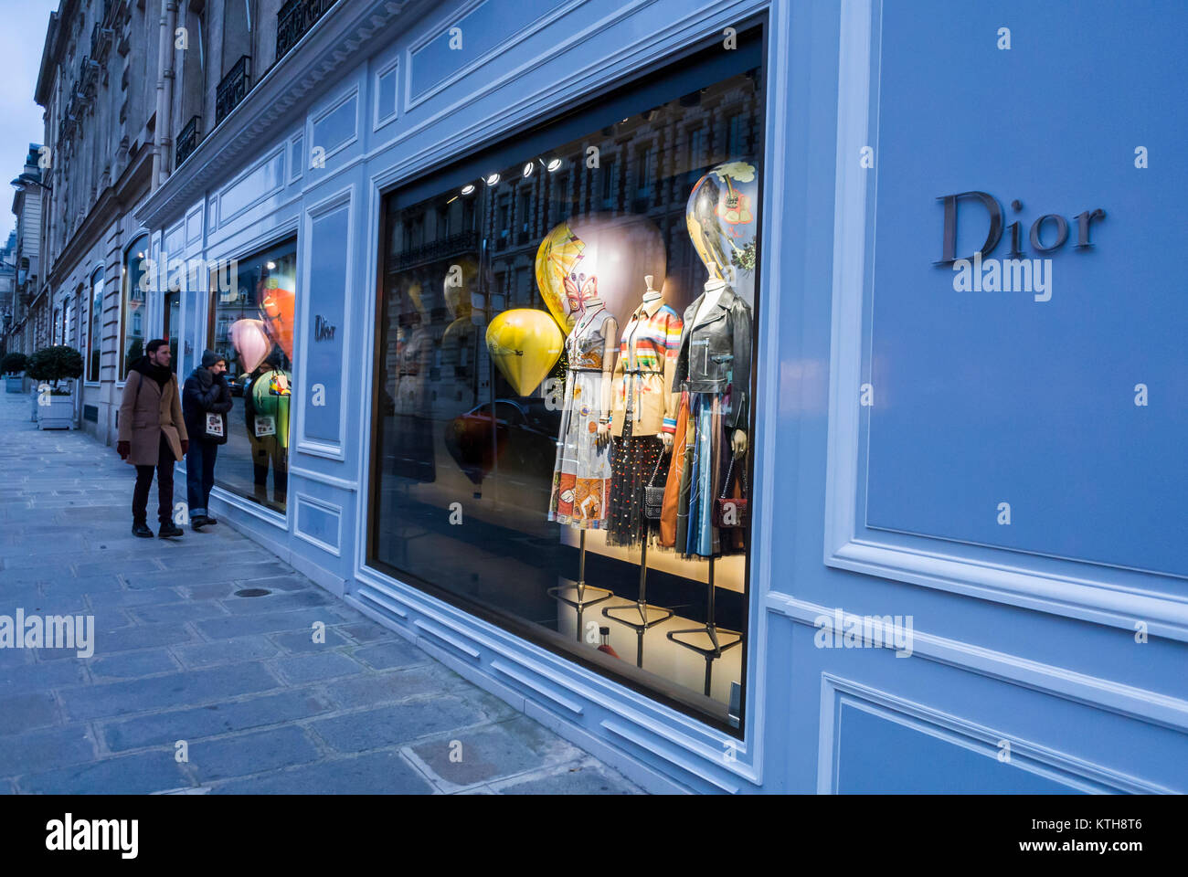 Paris, France, Avenue Montaigne, Luxury Shops, Christmas Shopping, Dior ...