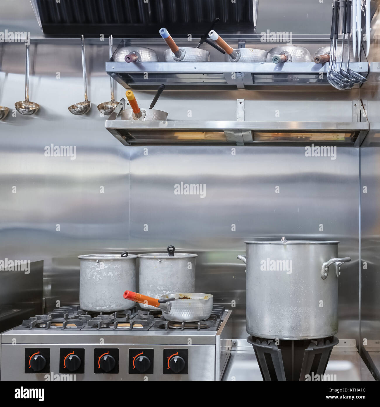 Professional kitchen in a restaurant Stock Photo - Alamy