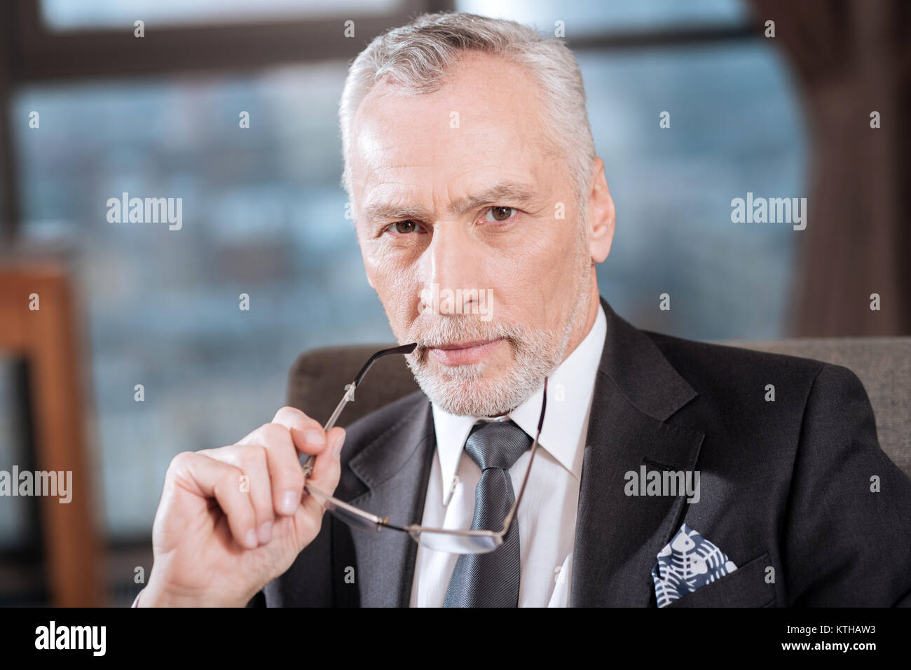 Senior man glasses formal hi-res stock photography and images - Alamy