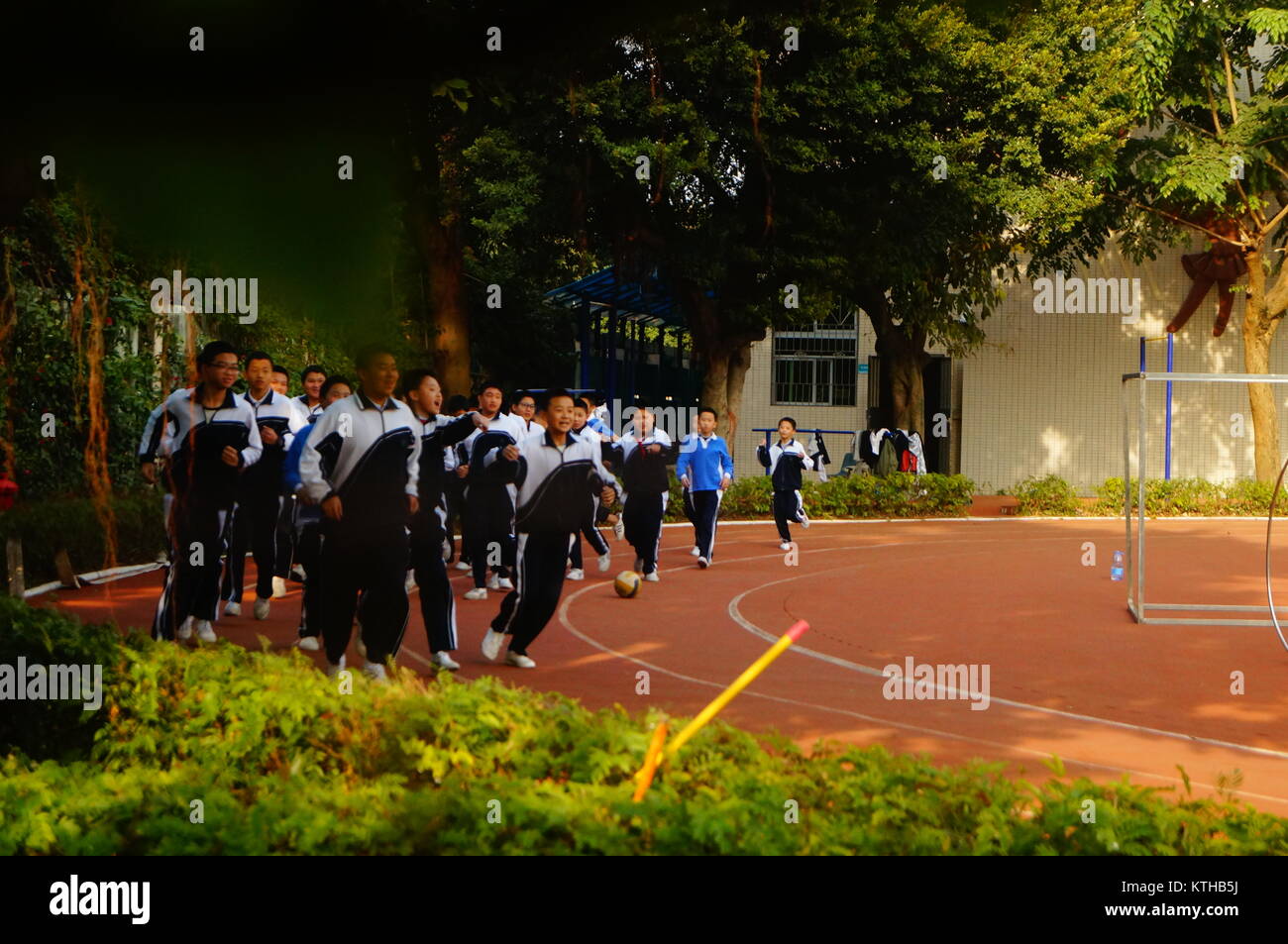 Shenzhen, China: Middle School Students in Physical Education Stock ...