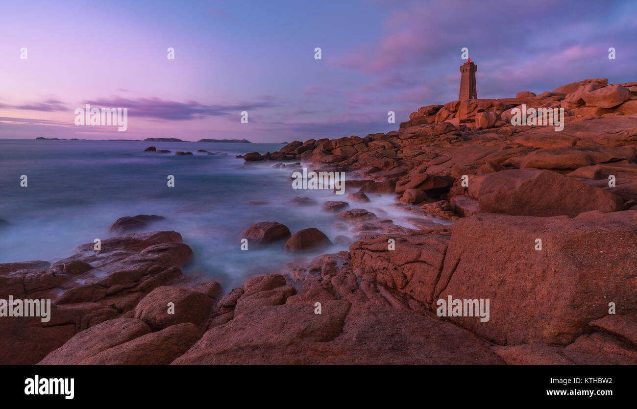 Lighthouse in rose hi-res stock photography and images - Alamy