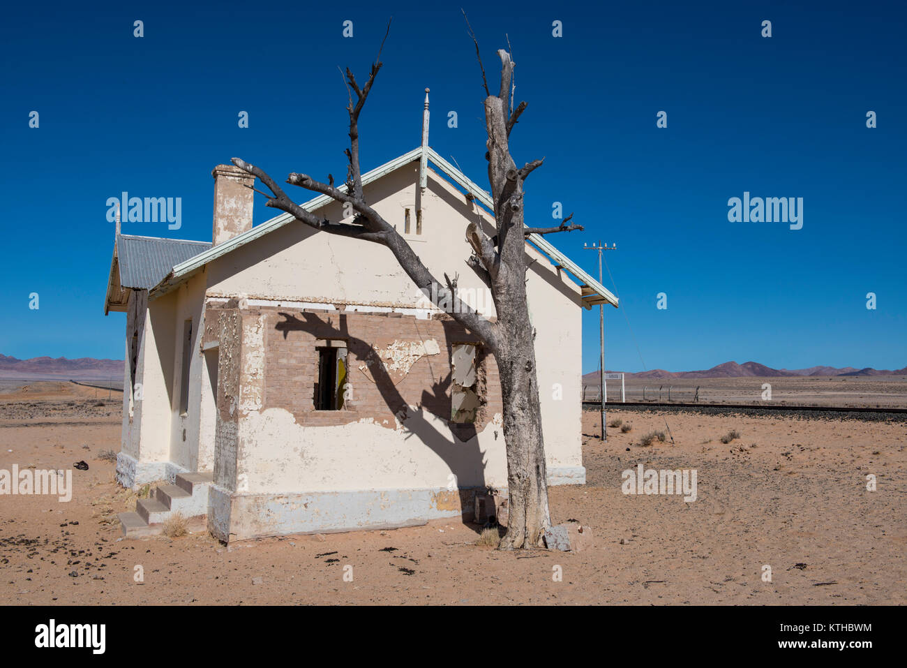 Abandoned and derelict rail station at Garub, Namibia Stock Photo - Alamy
