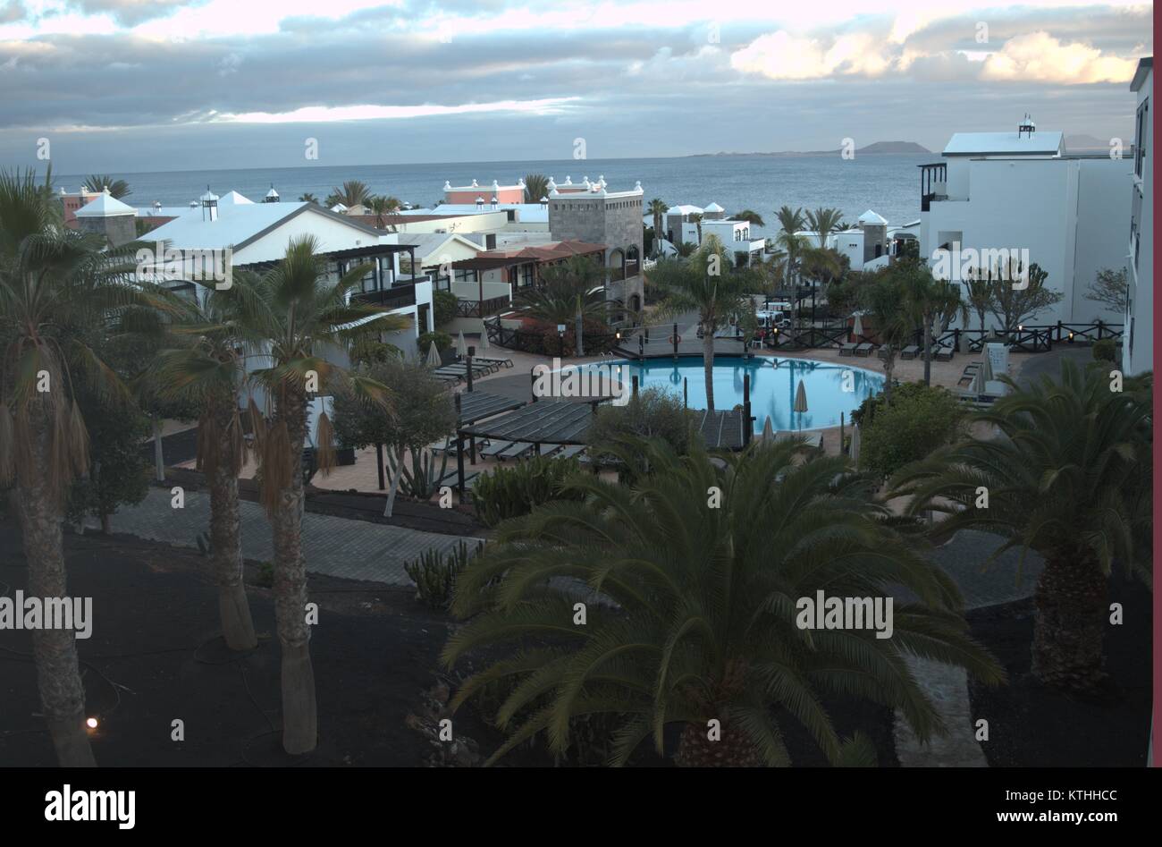 swimming pool and sunbath Stock Photo - Alamy