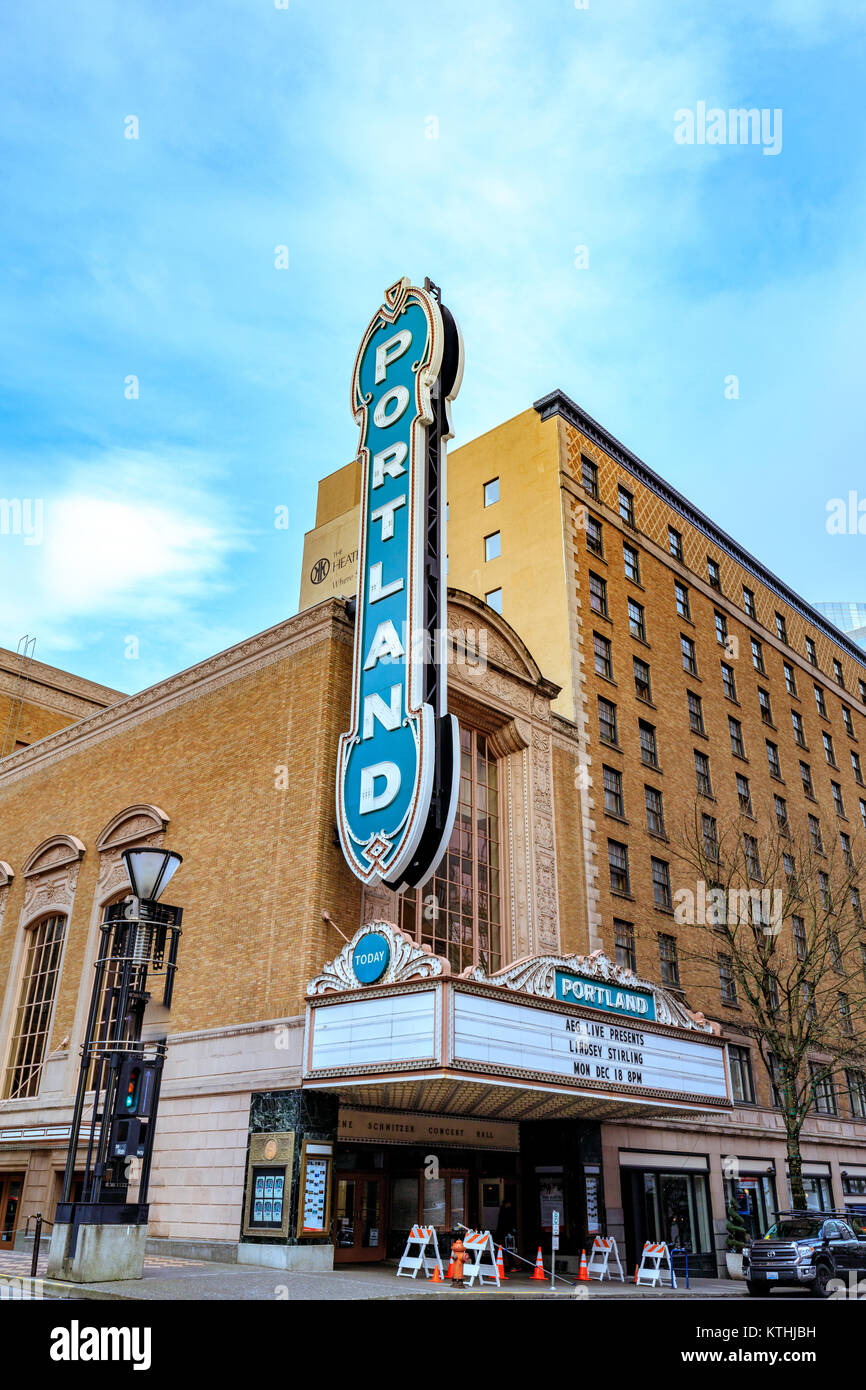 Portland oregon concert hall sign hi-res stock photography and images ...