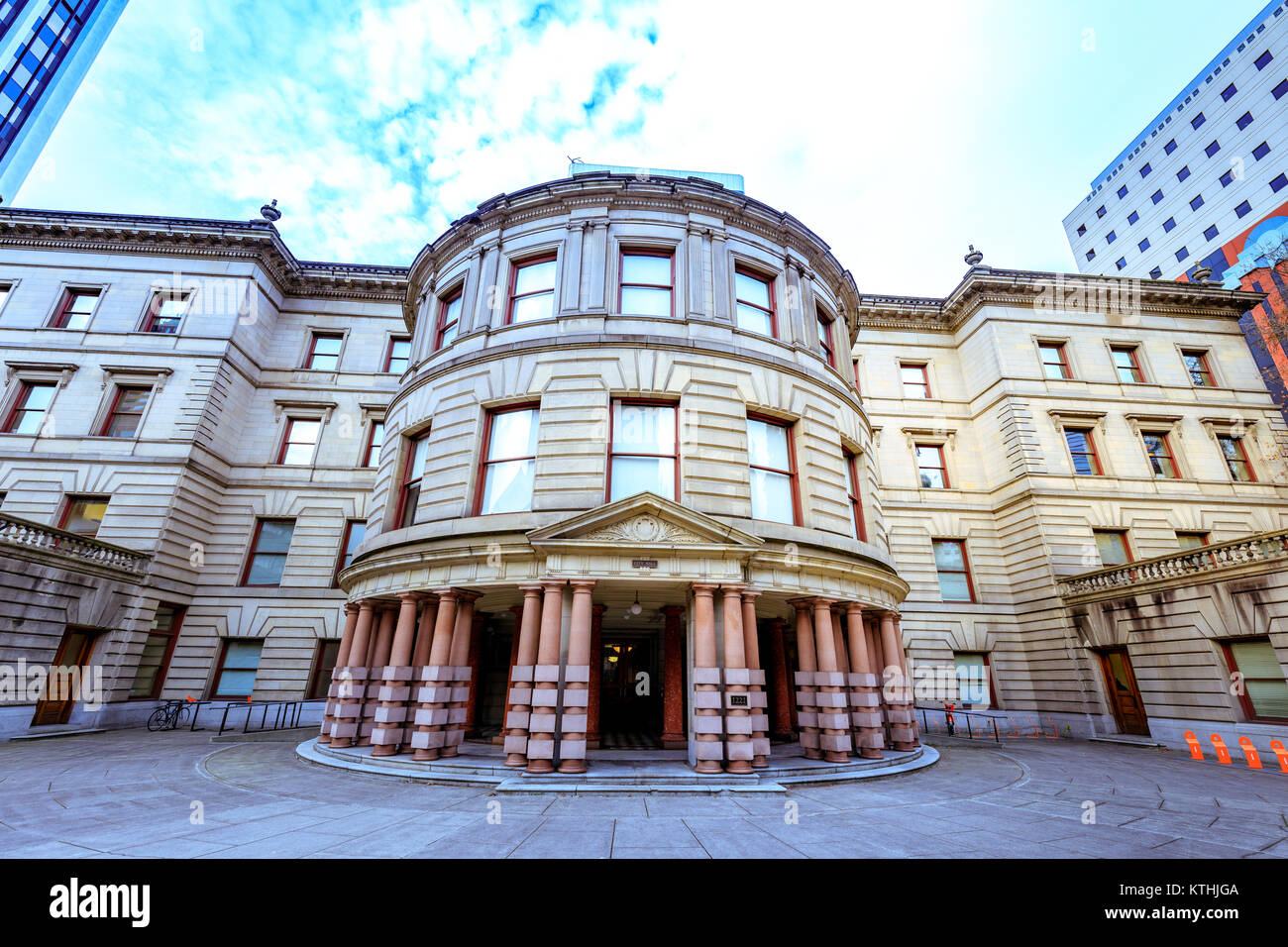 Portland, Oregon, United States - Dec 19, 2017: Portland City Hall ...