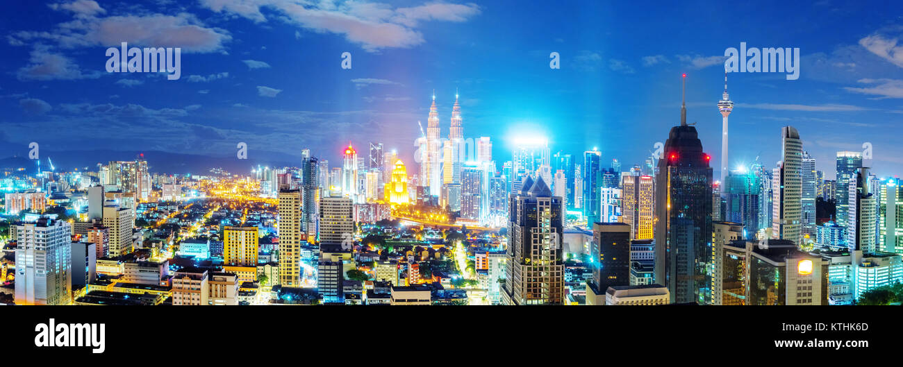 modern buildings in midtown of kuala lumpur at night Stock Photo - Alamy