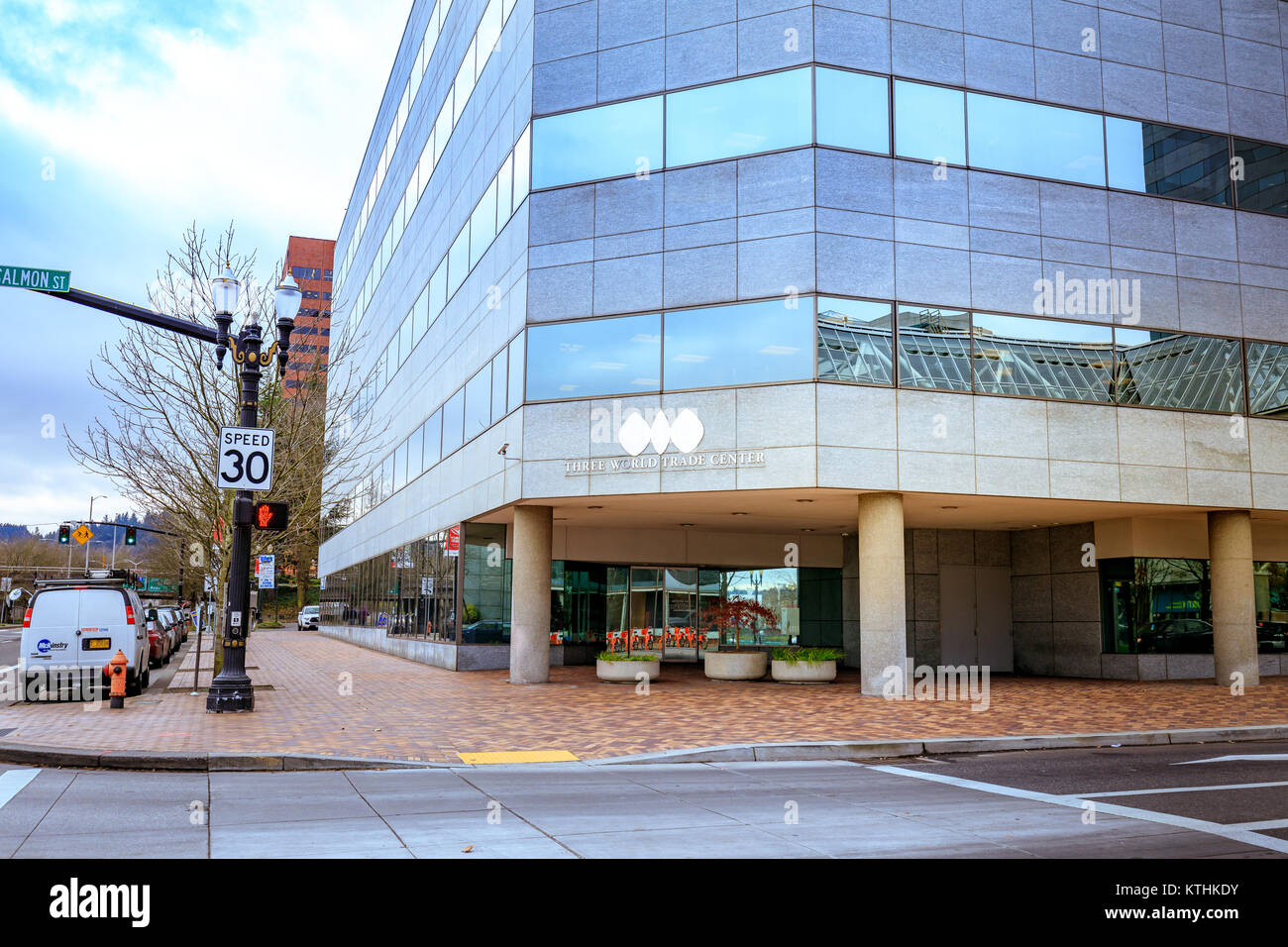 Portland, United States - Dec 19, 2017 : The building of World Trade ...