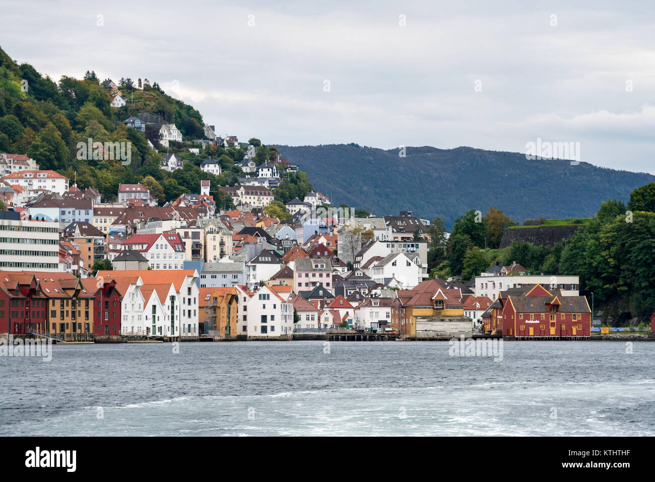 Old dockside building hi-res stock photography and images - Alamy