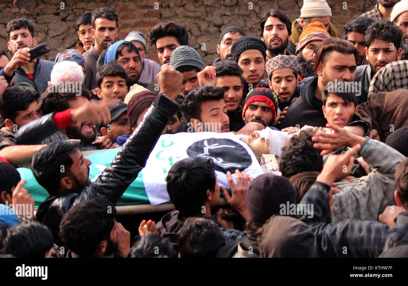 Tral, India. 26th Dec, 2017. (EDITORS NOTE: Image depicts death ...
