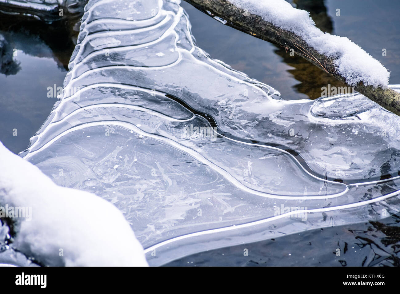 Natures ice art hi-res stock photography and images - Alamy