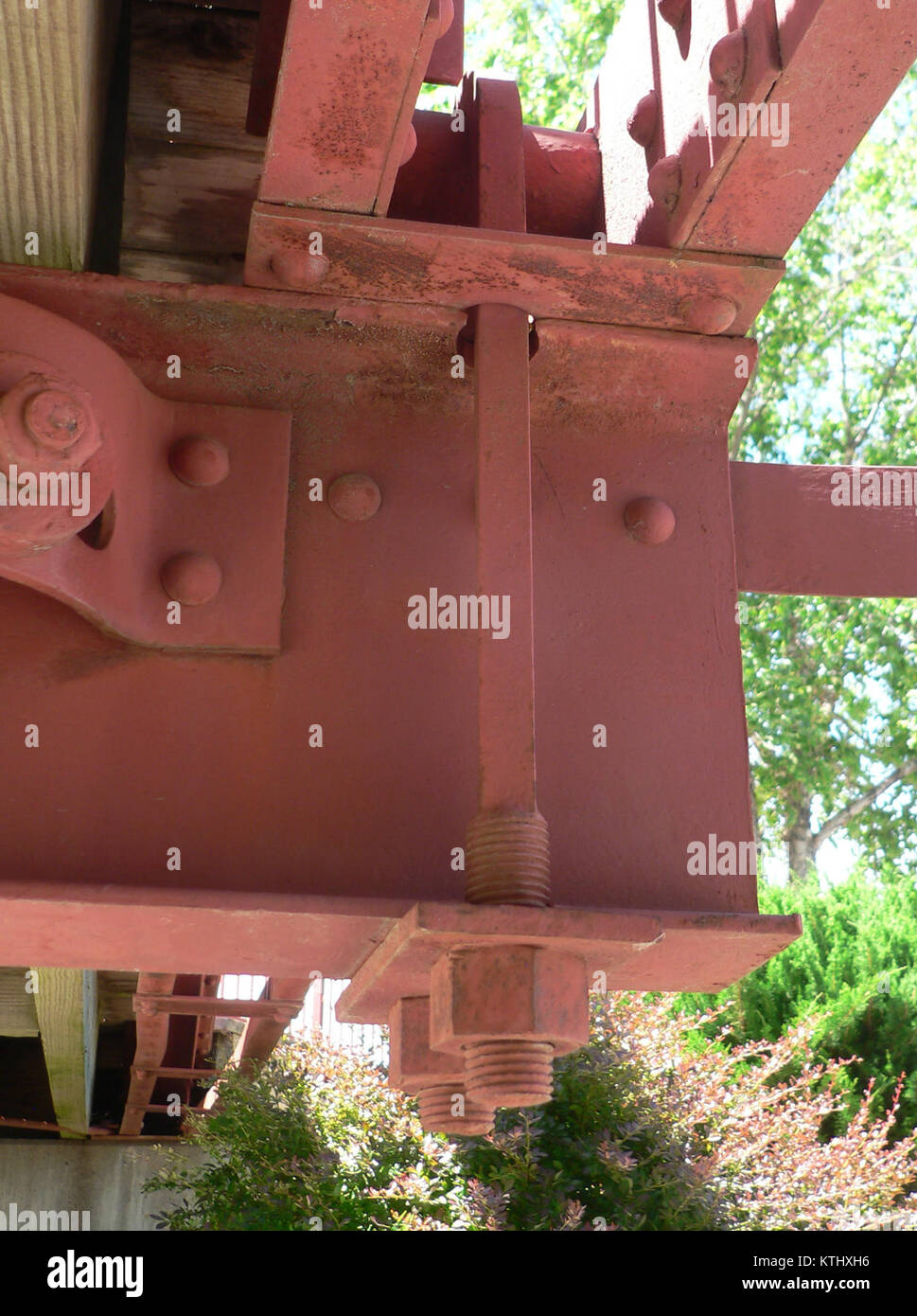 This technical detail shows the connection of floor beams in the ...