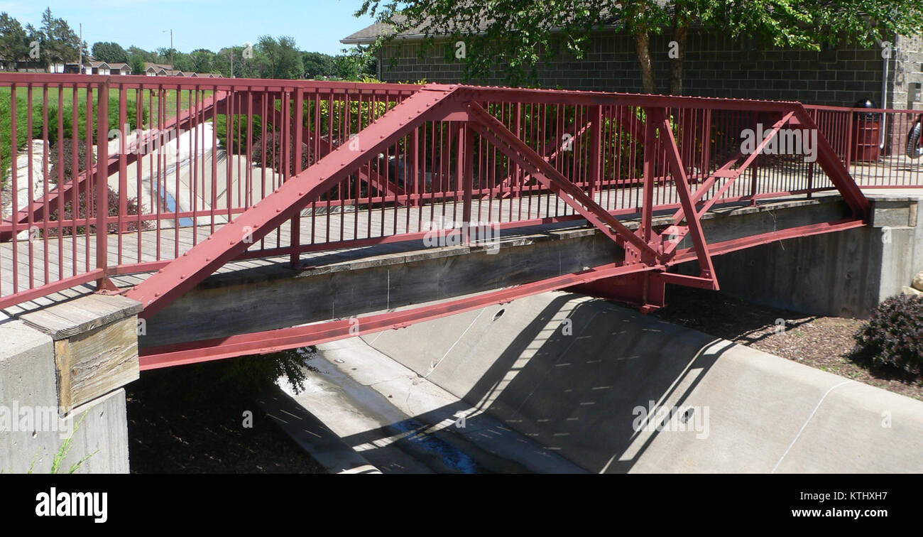The Beatrice water park footbridge is a pedestrian bridge connecting ...