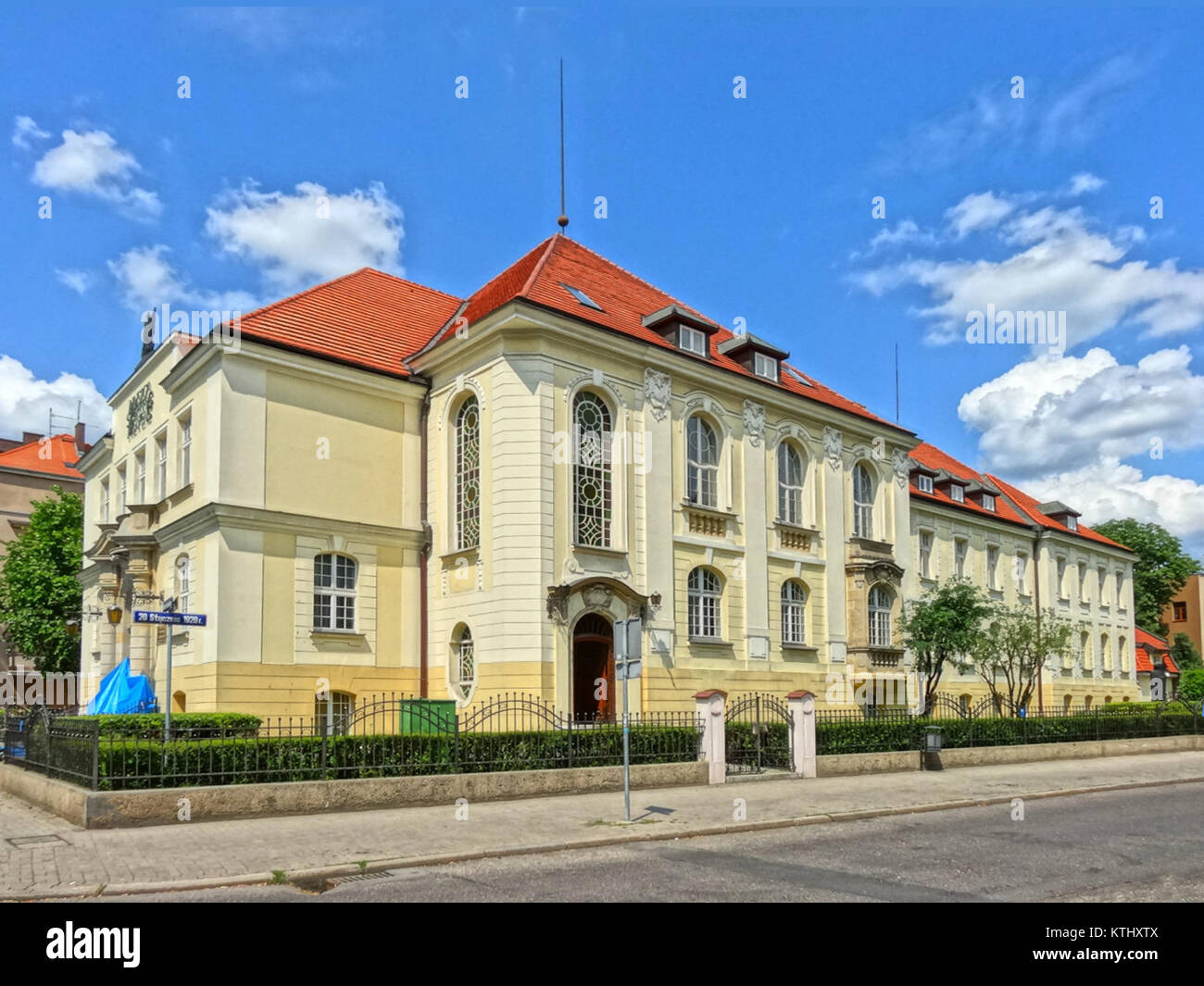 This image depicts an event at the Academy Museum, featuring a ...