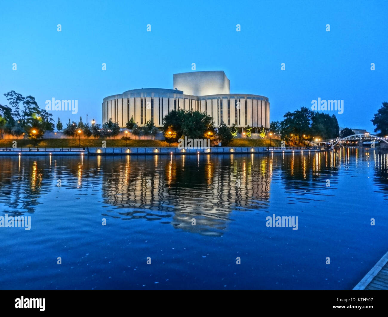 Opera Nova hosted an evening performance on July 14, 2013, featuring a ...