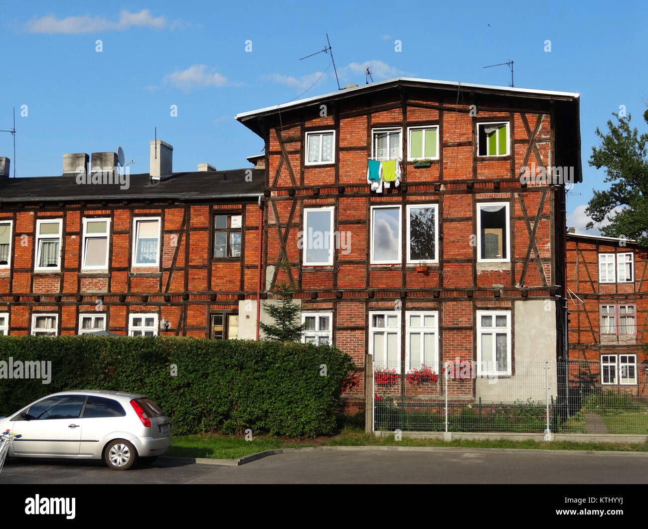 An image capturing the architectural features of Building Londynek 2 ...