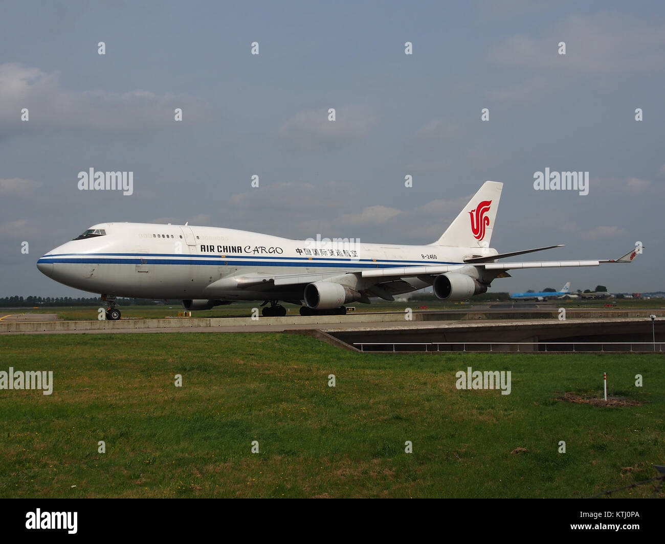 This image shows a B 2460 Air China Cargo Boeing 747 4J6(BCF), a cargo ...