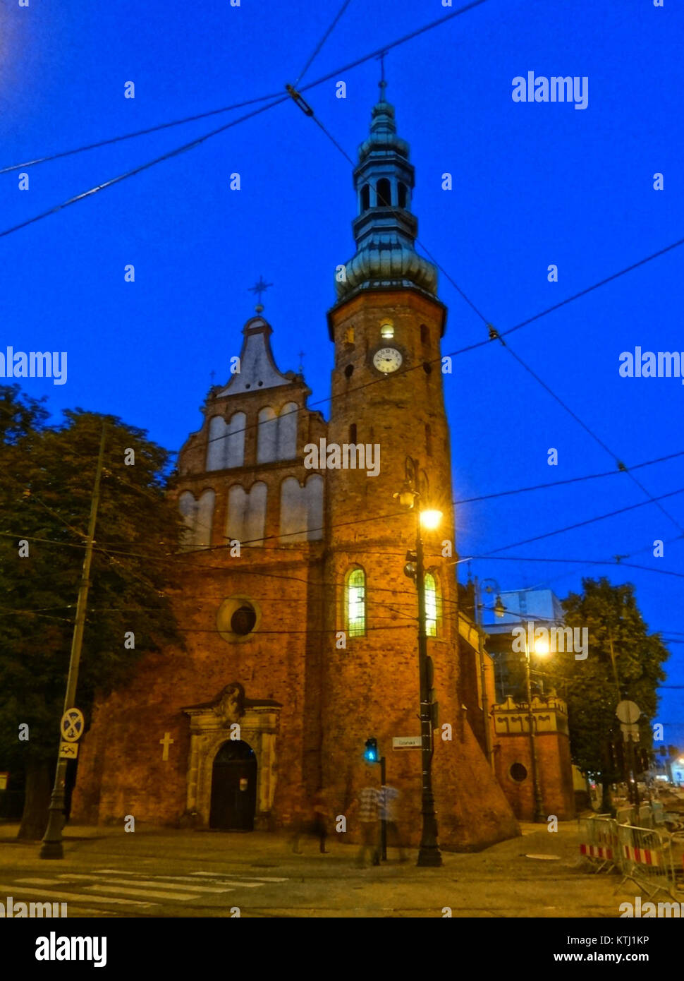 Urban nightscapes hi-res stock photography and images - Alamy