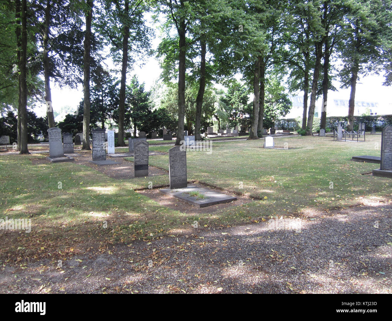 Begraafplaats Putten is a cemetery in the Netherlands, known for its ...