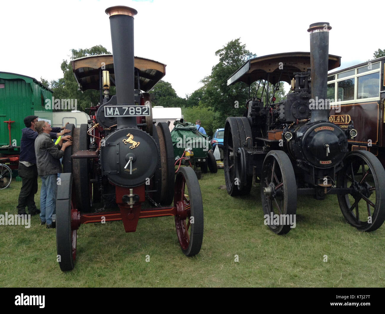 The Aveling & Porter traction engine and McLaren traction engine ...