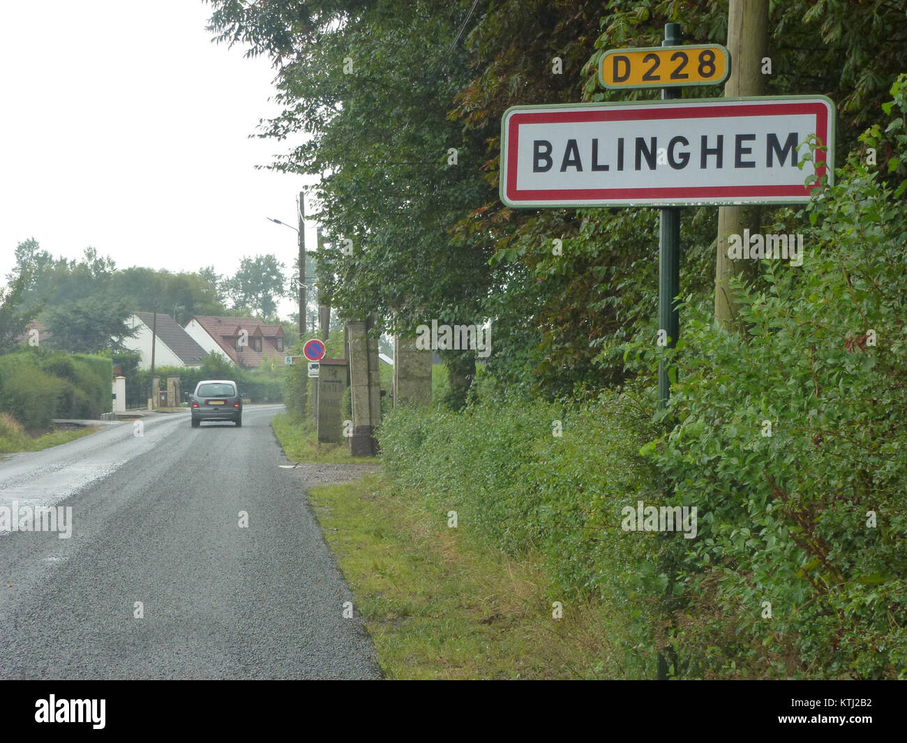 Balinghem (Pas de Calais) city limit sign Stock Photo - Alamy