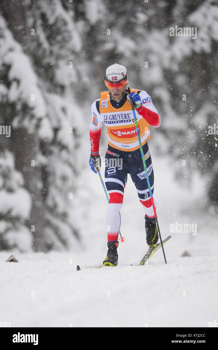 Cross country sprint finals (classic) during the FIS World Cup Ruka ...