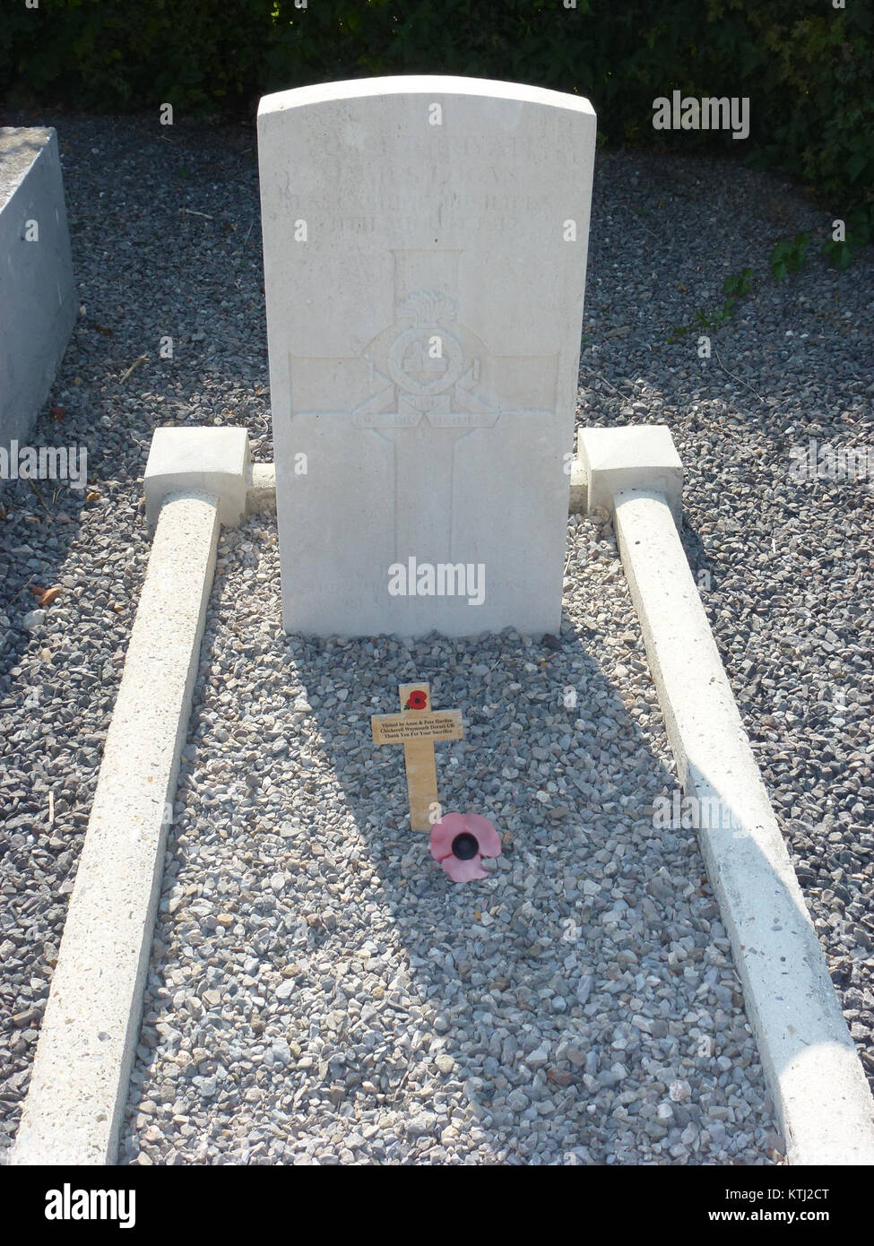 Photograph of the Commonwealth War Graves Commission (CWGC) war grave ...