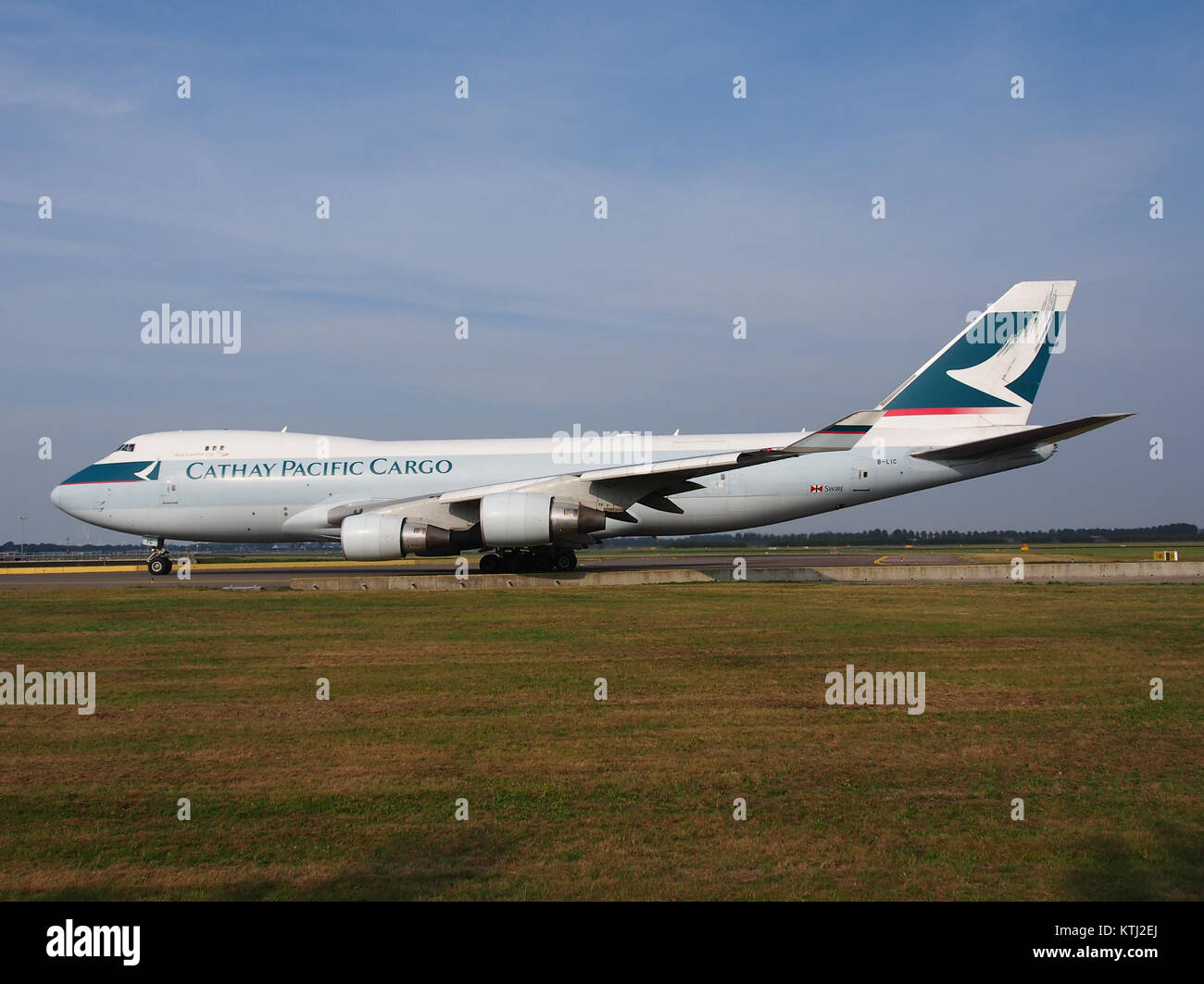 Boeing 747 cargo plane in hi-res stock photography and images - Alamy