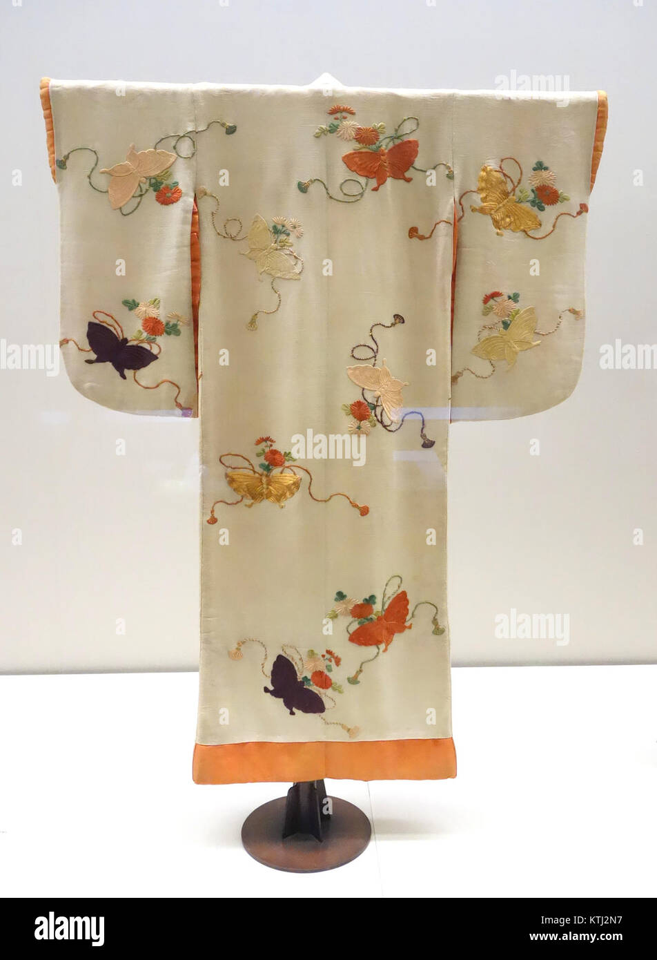 This 19th-century baby's clothing from the Edo period features ...