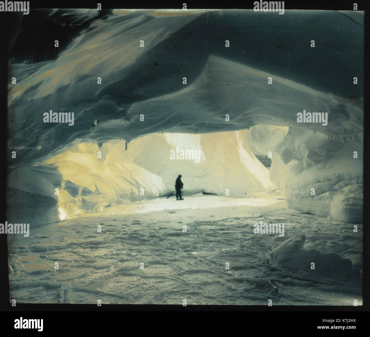 The Australasian Antarctic Expedition (1911-1914) was led by Douglas ...