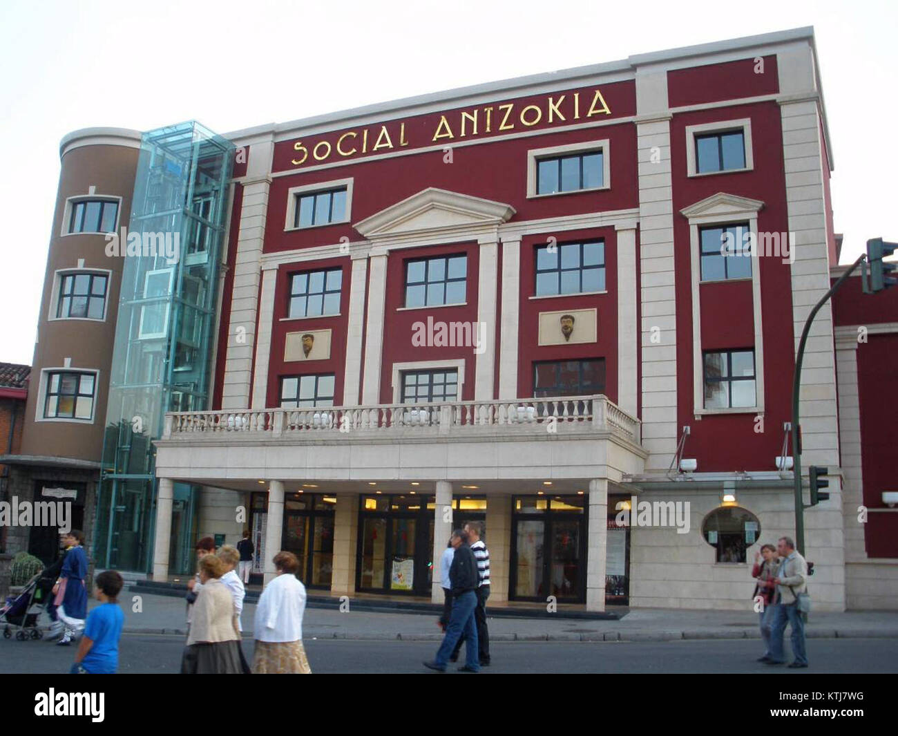 Basauri 15 likely refers to a specific address or site in Basauri ...