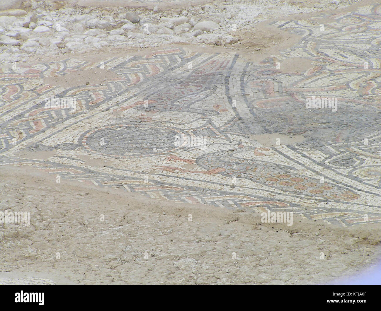 Ancient roman geometric mosaic hi-res stock photography and images - Alamy