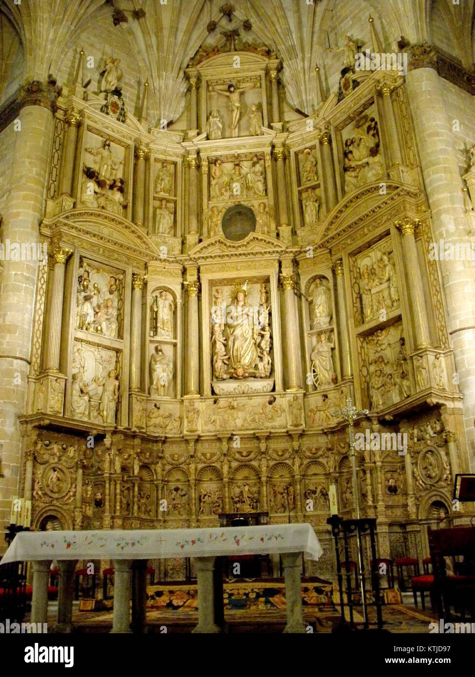 Retablo catedral hi-res stock photography and images - Alamy