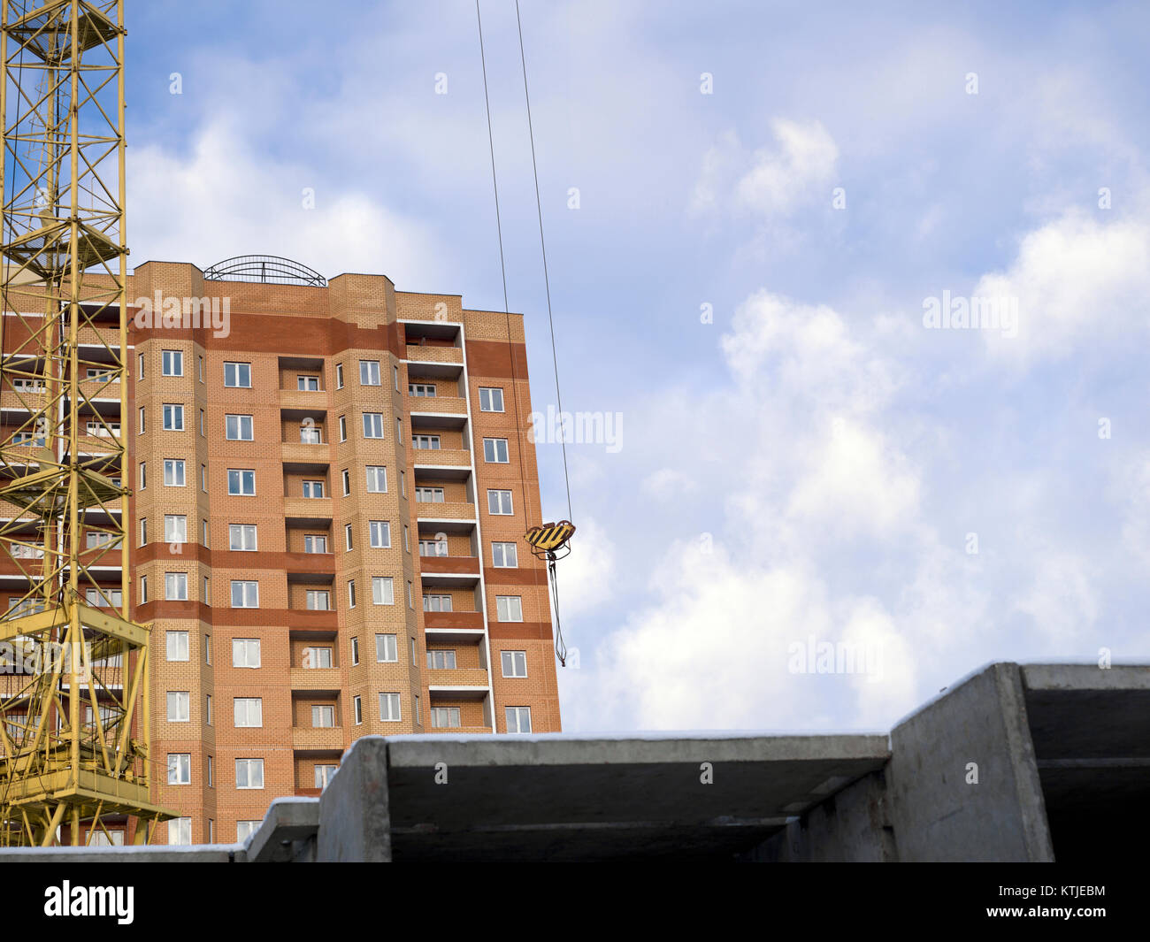 New tower blocks hi-res stock photography and images - Alamy