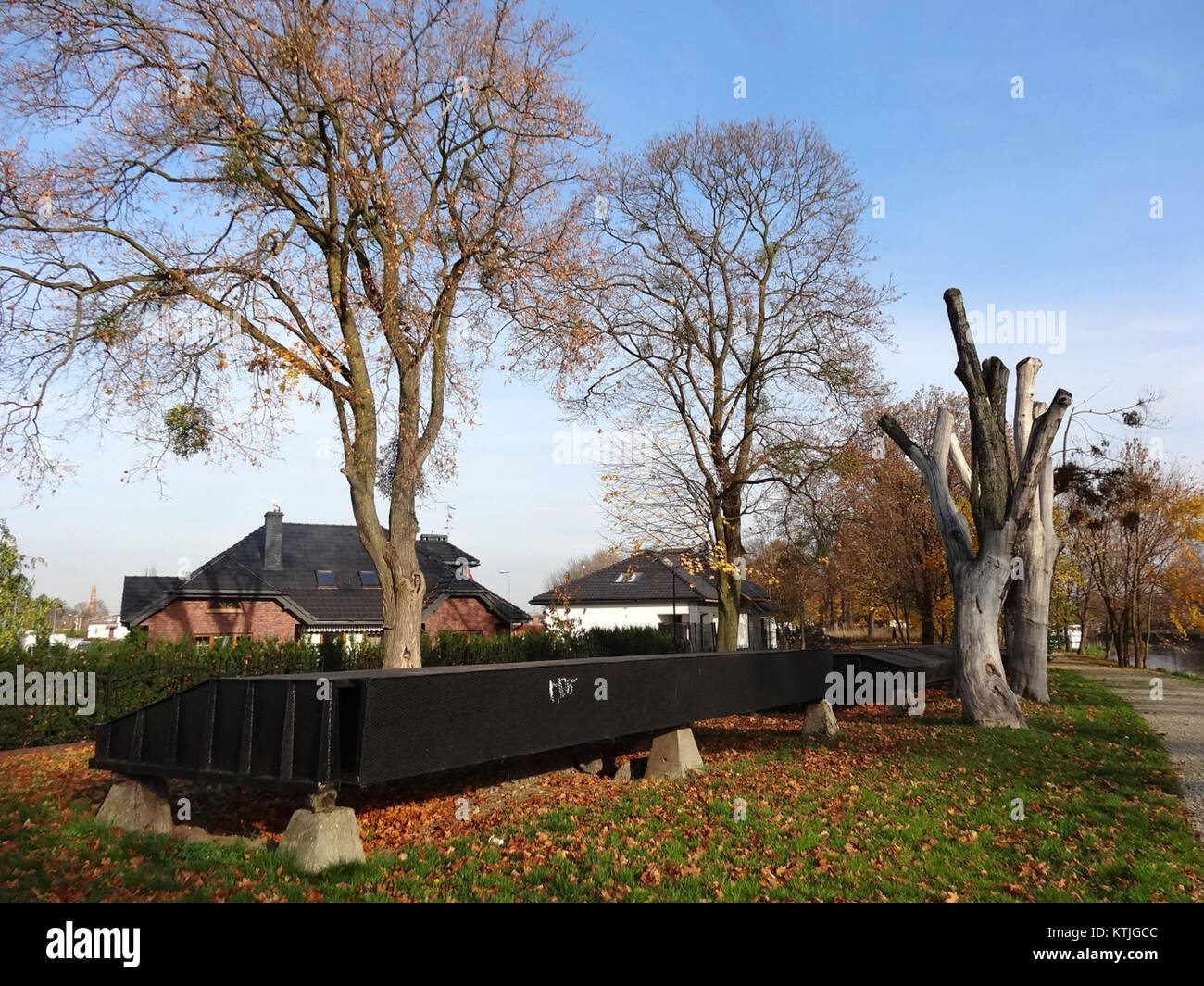 This image shows a building located in Kanal, with a structure built in ...
