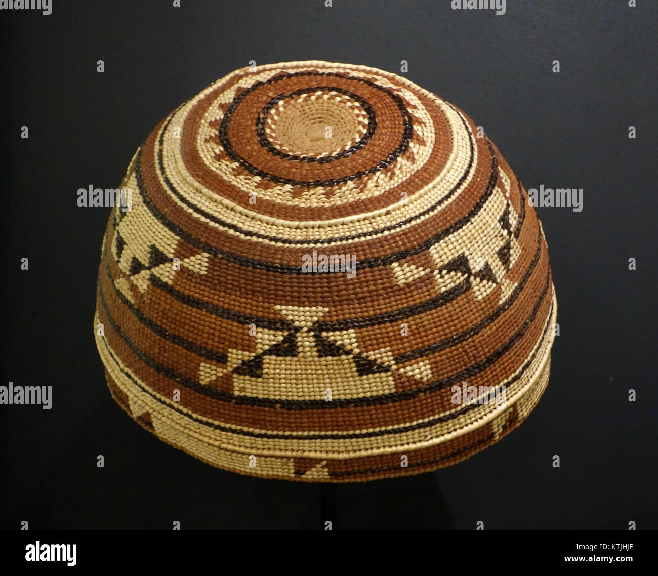 Yurok High Resolution Stock Photography and Images - Alamy