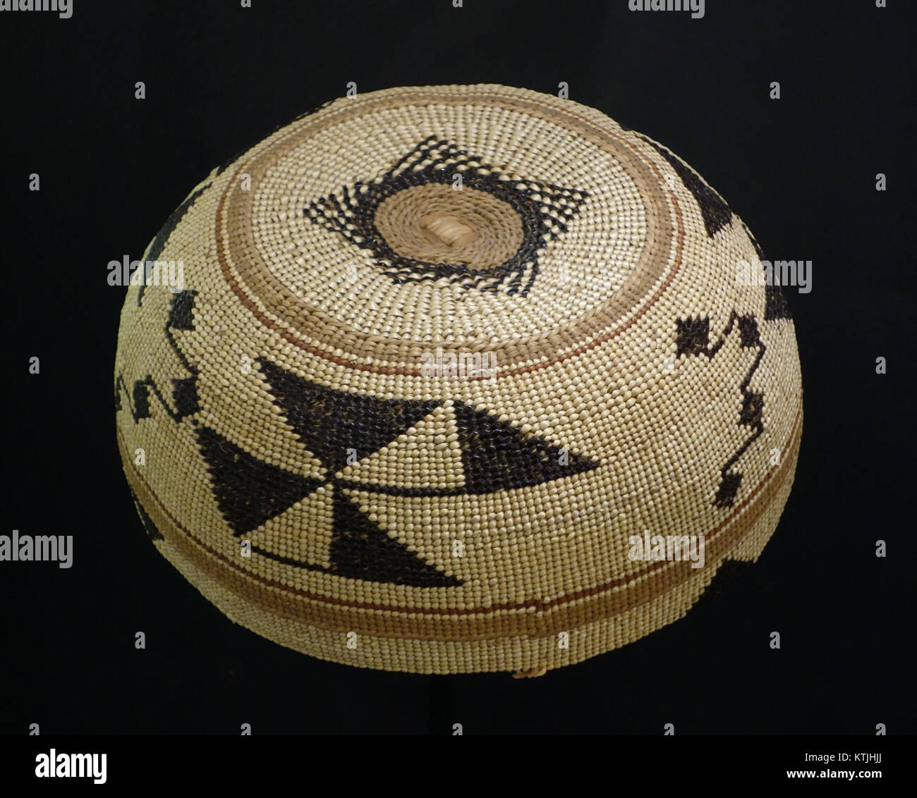 Hupa hi-res stock photography and images - Alamy