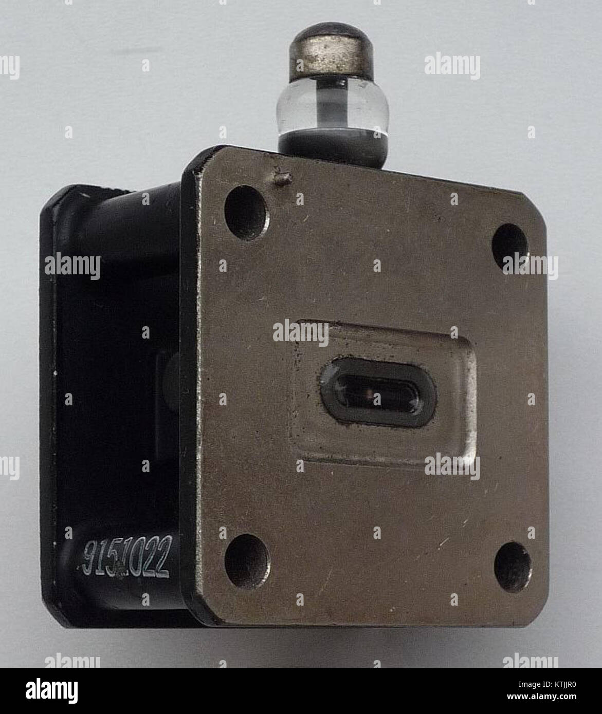 The ATR switch is a key component used in aviation systems, providing ...