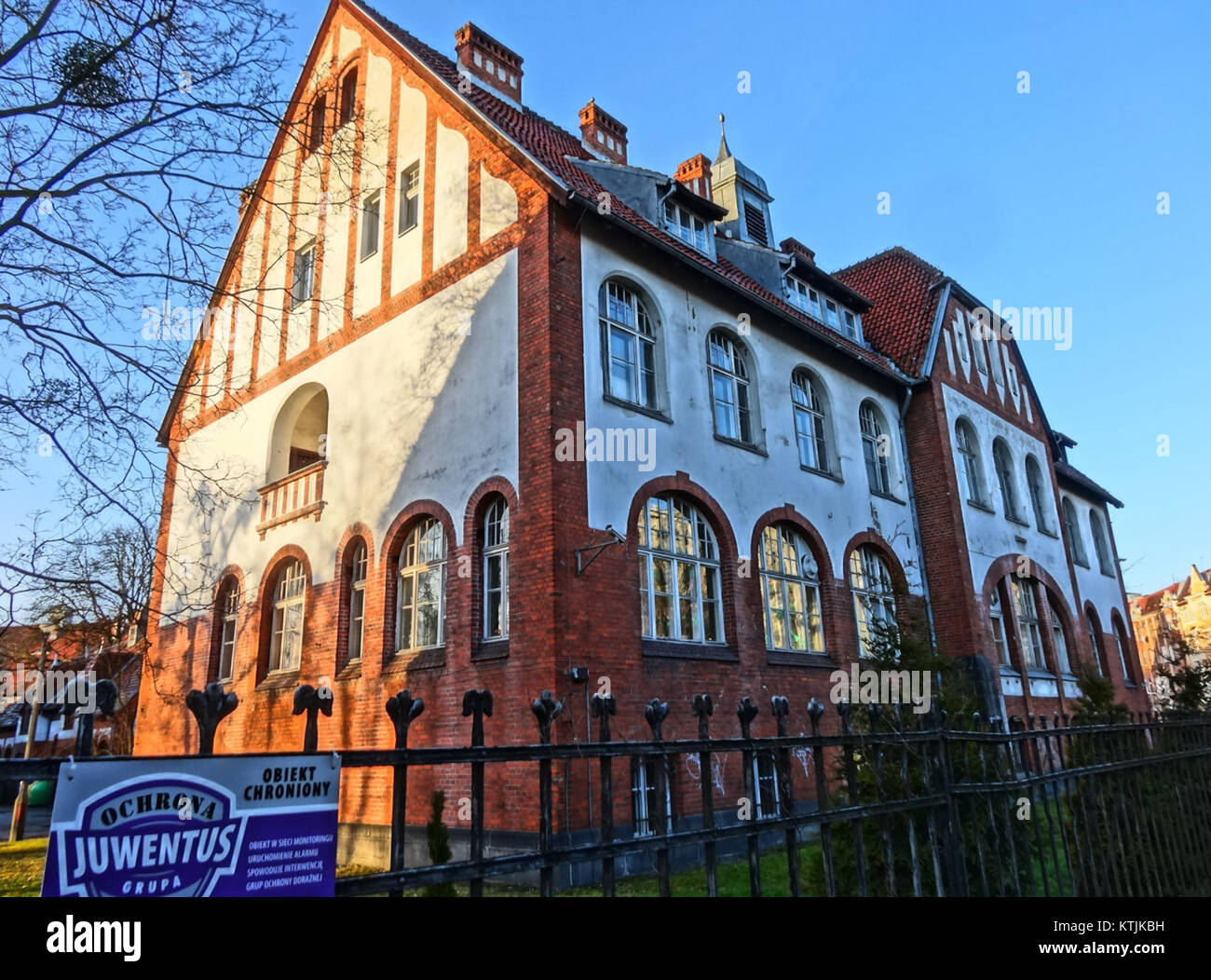 The Building at InstRoln 1, photographed in 2014, is a notable ...