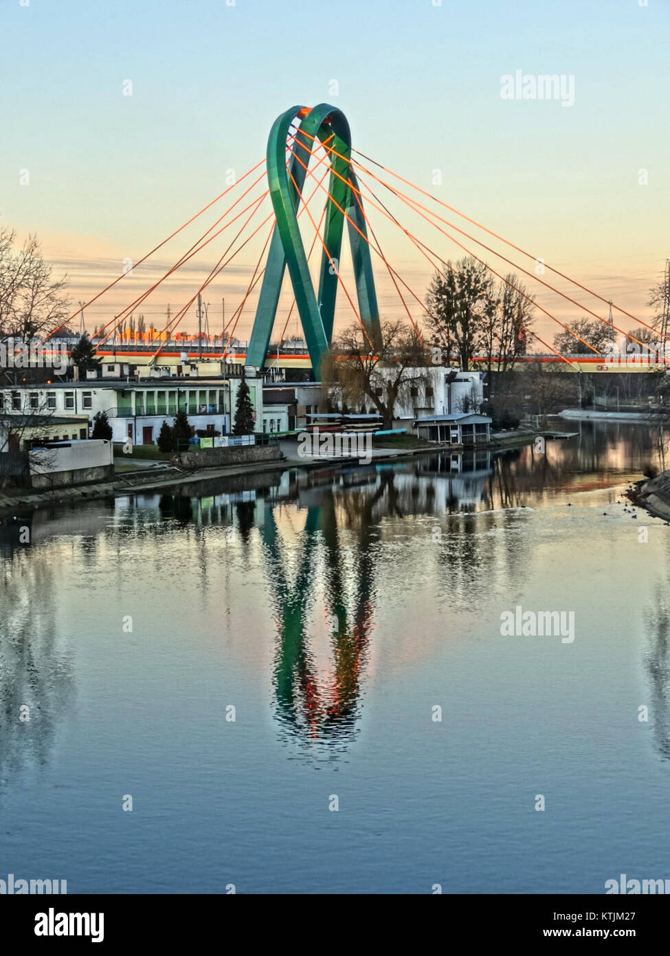 Bdg TUpylon 1 is a modern architectural building completed in 2014. It ...