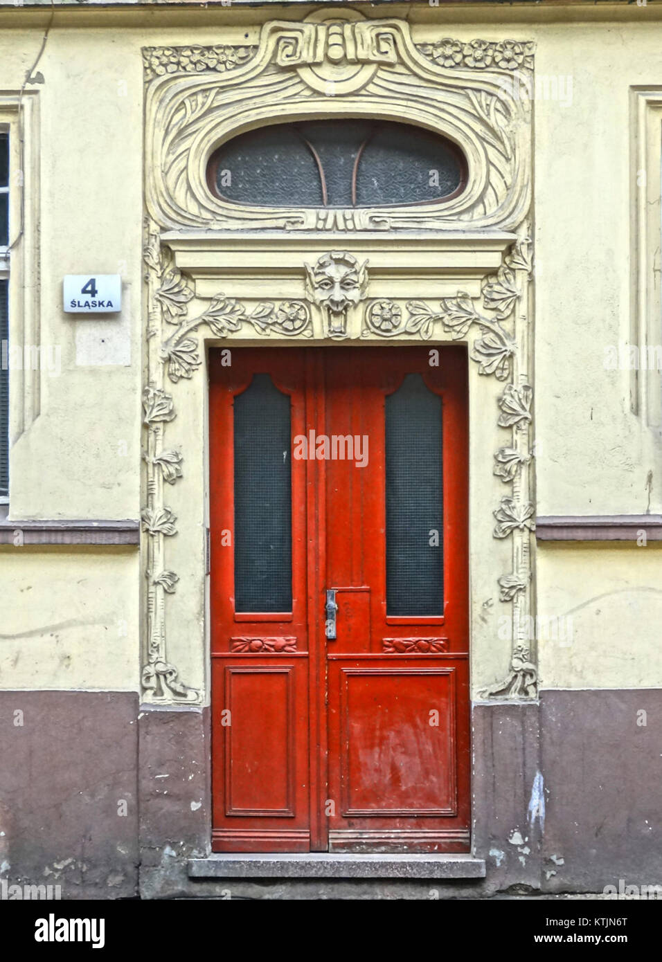 The building at Slaska 4, located in Poland, is a modern structure that ...
