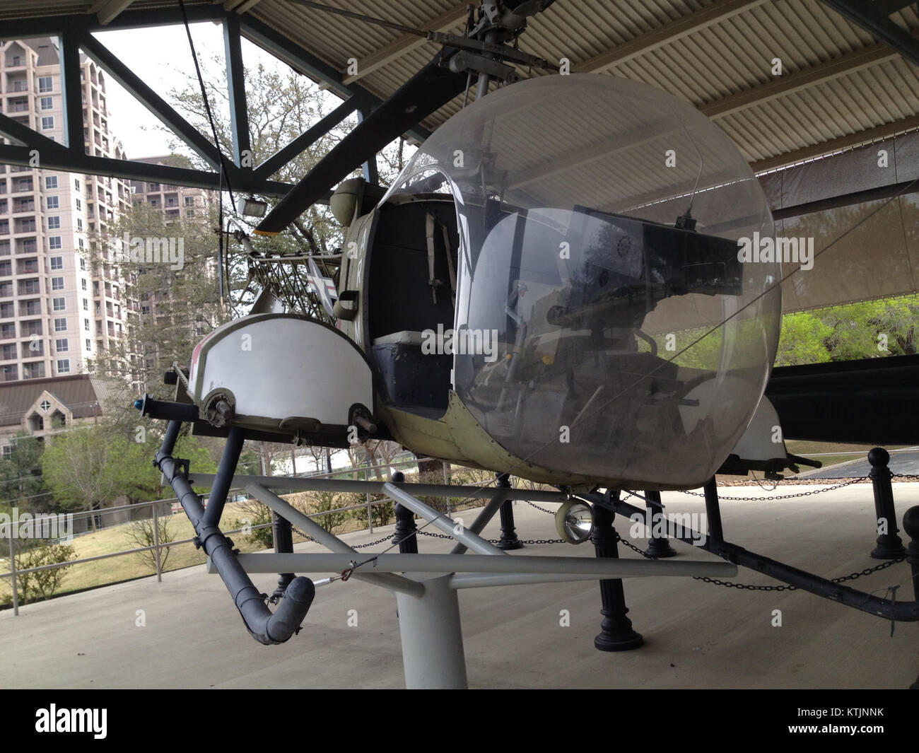 Bell 47 hi-res stock photography and images - Alamy