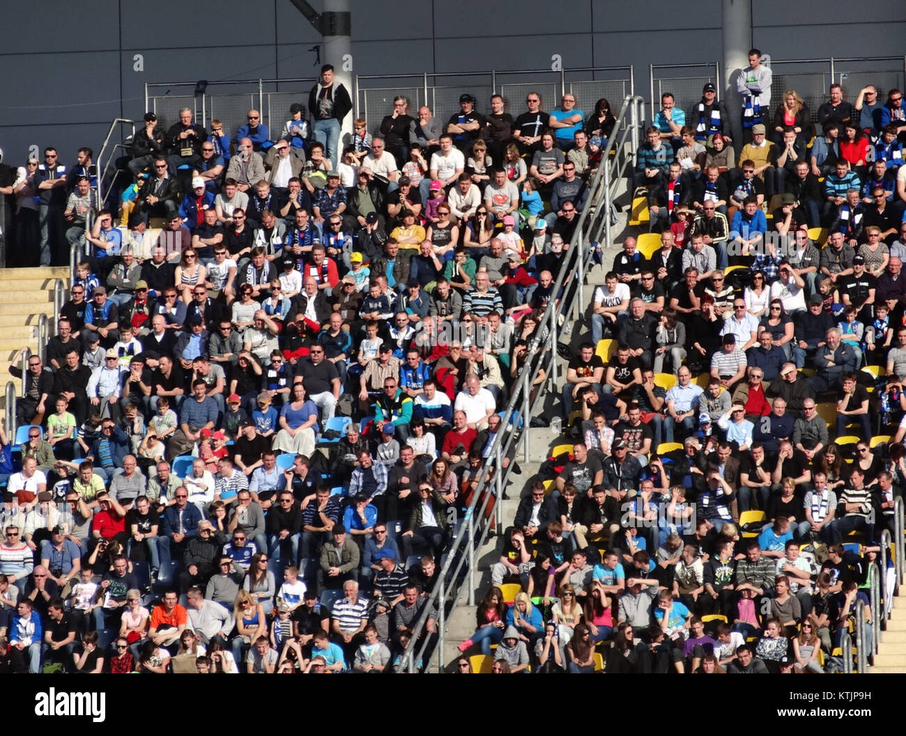Football stadium supporters hi-res stock photography and images - Alamy