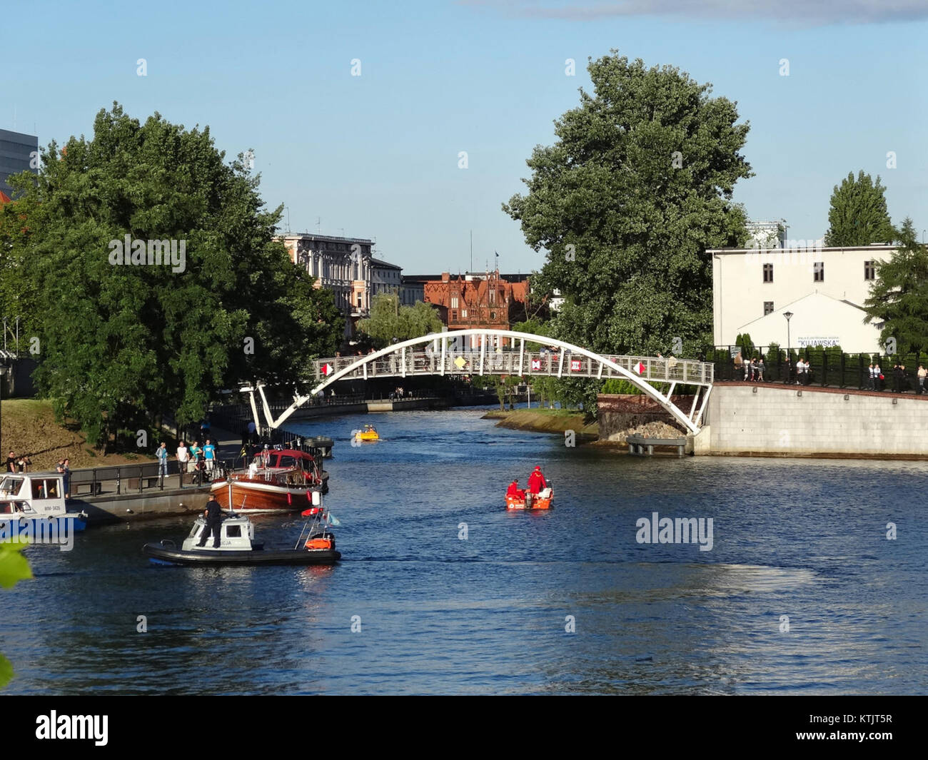 Lovebridge hi-res stock photography and images - Alamy