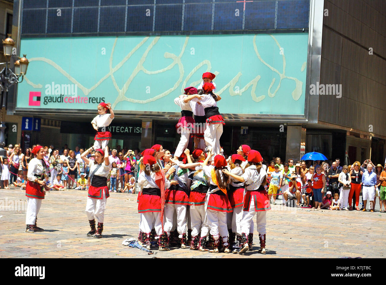 The Ball de Valencians is a traditional Valencian dance that is a key ...
