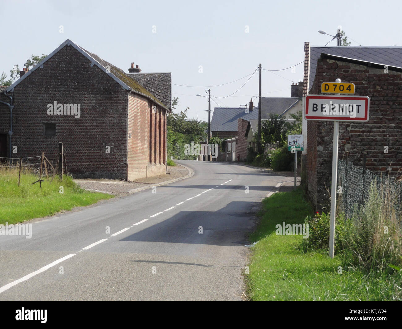 A city limit sign marking the boundary of Bernot in the Aisne ...