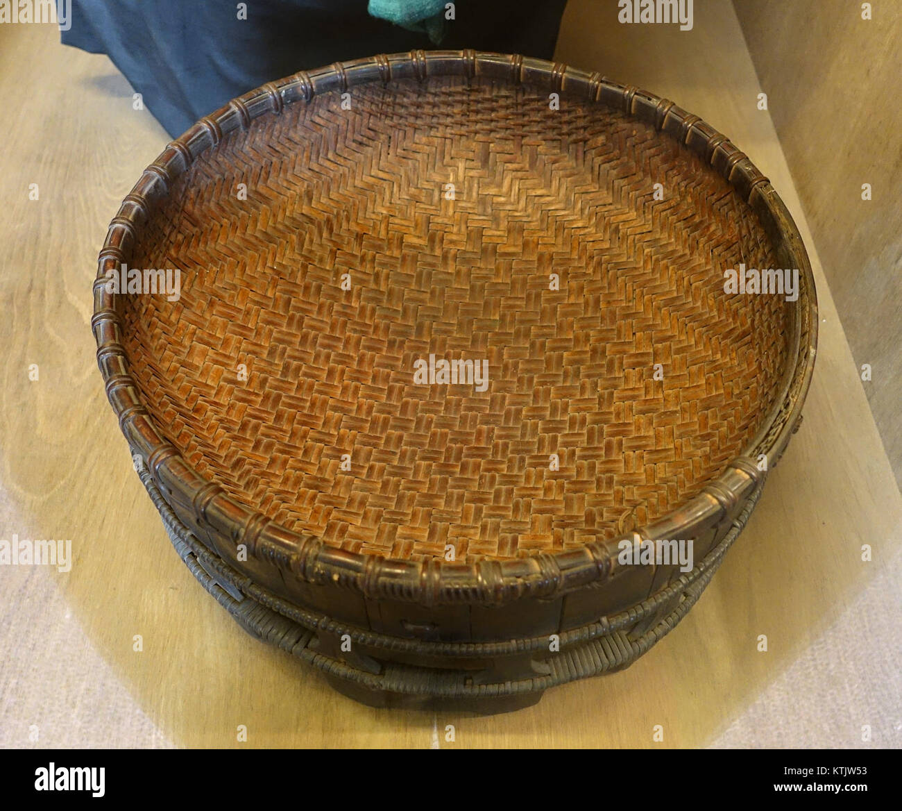 Basket for cooked rice, Muong Vietnam Museum of Ethnology Hanoi ...