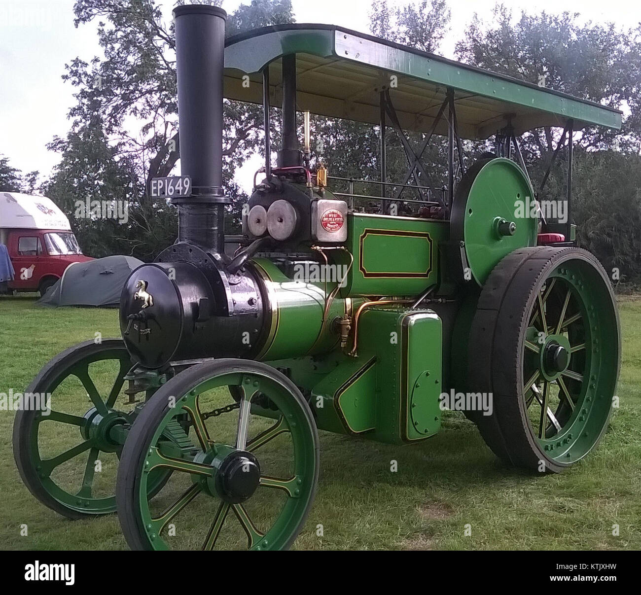 Steam engines in road hi-res stock photography and images - Alamy