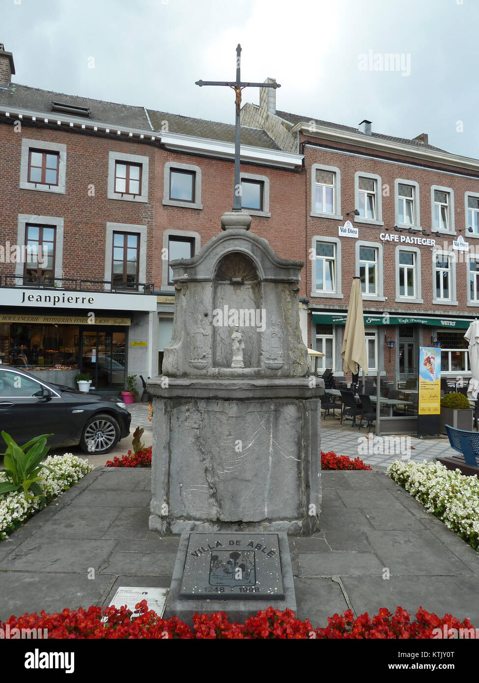 St hubert illustration hi-res stock photography and images - Alamy