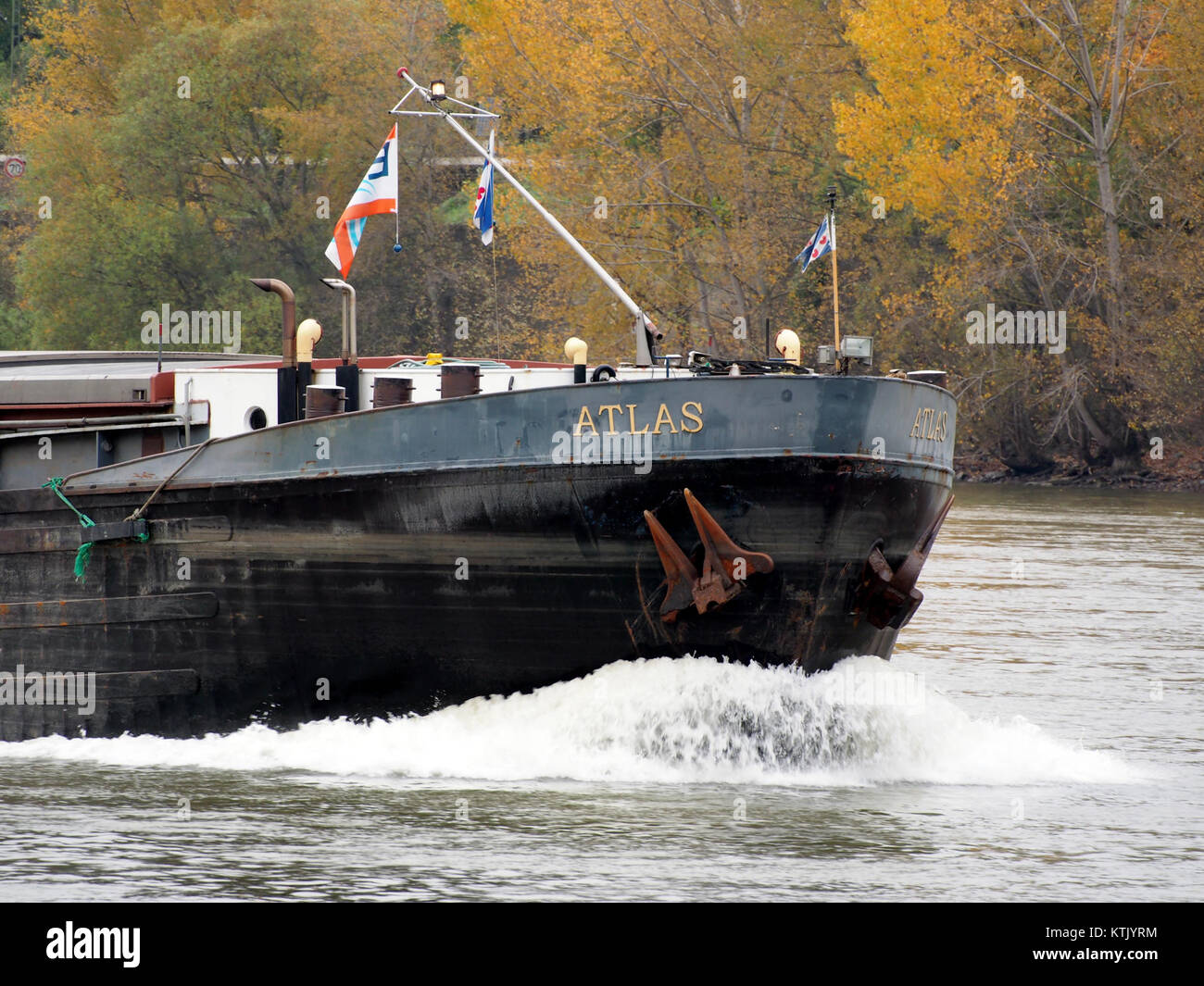 This photograph captures the Atlas ship ENI 02315562 traveling along ...